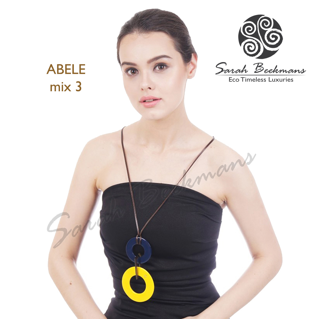 The Attractive Horn Necklace Can Help You To Make New Friends